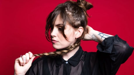 On the Road With Emma Ruth Rundle: Inside "Terrifying" Shows, Tour "Family"