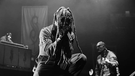 COREY TAYLOR revamps SLIPKNOT mask with glowing red eyes