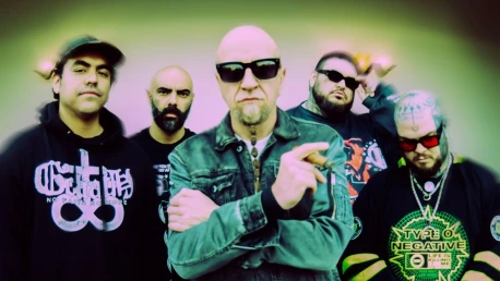 Hear SYSTEM OF A DOWN bassist SHAVO ODADJIAN's new band SEVEN HOURS ...