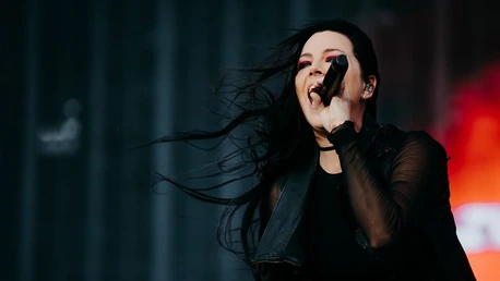 Hear EVANESCENCE's stunning new album 'Sanctuary'