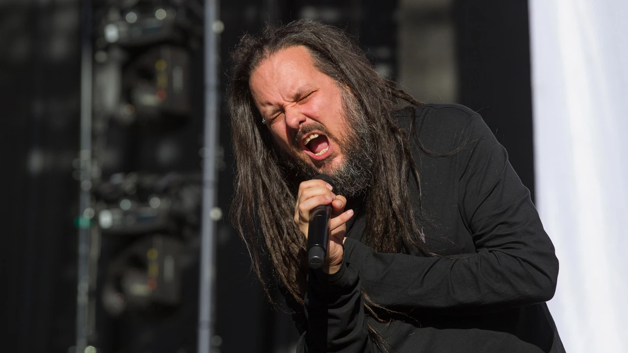 Jonathan Davis Picks "Worst Korn Song Ever"