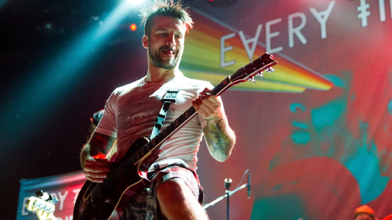 Every Time I Die Turn 'Hot Damn' House into Airbnb