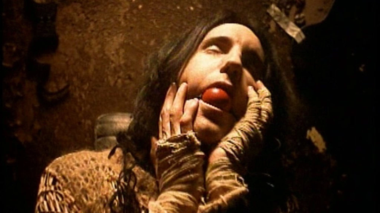 10 Insane Covers of Nine Inch Nails' "Closer"