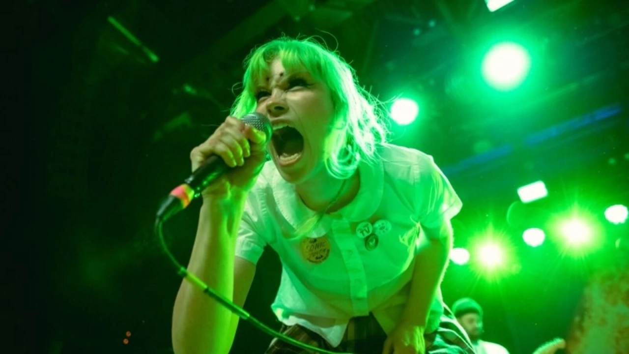 SCOWL's Kat Moss calls out industry plant accusations: "Am I never ...