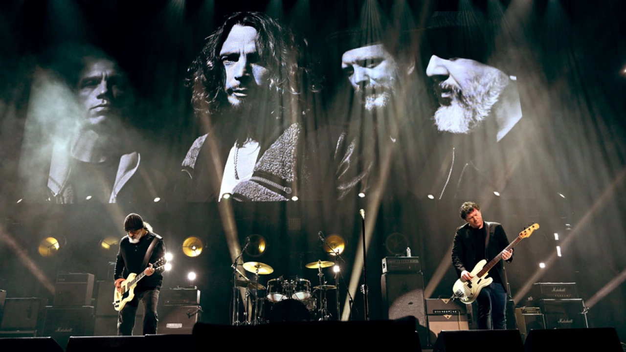 SOUNDGARDEN members to reunite for benefit show with SHAINA SHEPHERD on ...