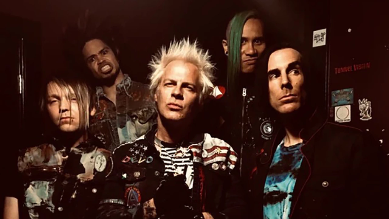 POWERMAN 5000 announce summer headlining tour