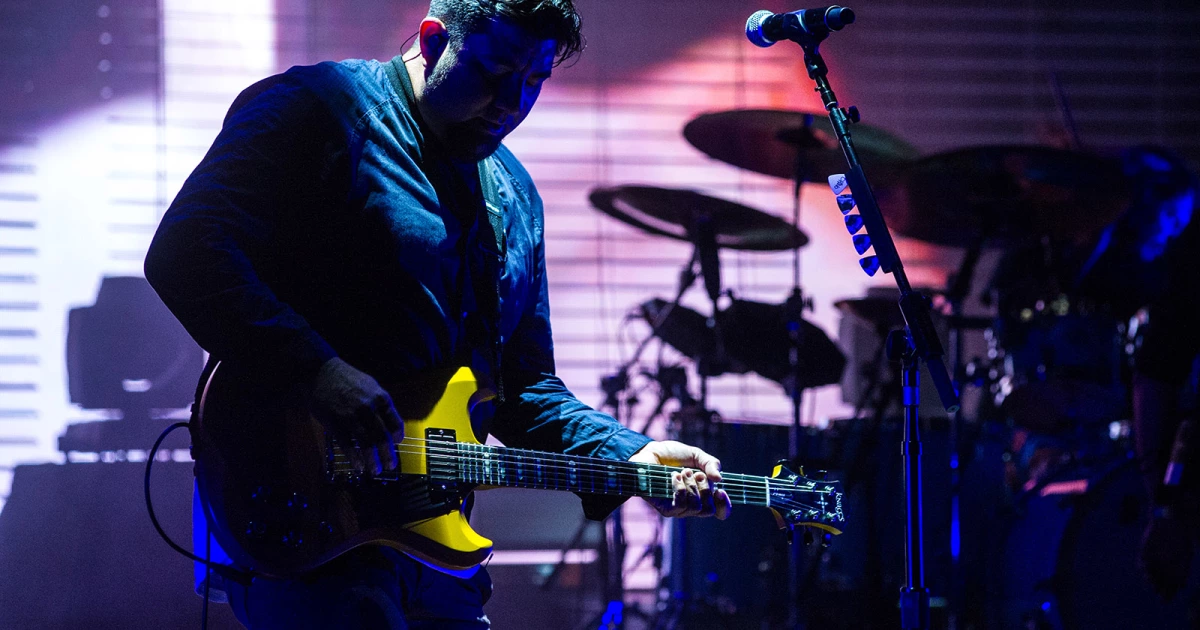 See Deftones Play "Smile" From Shelved Album 'Eros' Live for First Time ...