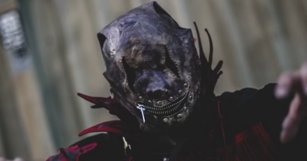 Slipknot: See Security Mistake Tortilla Man for Fan and Try to Eject ...