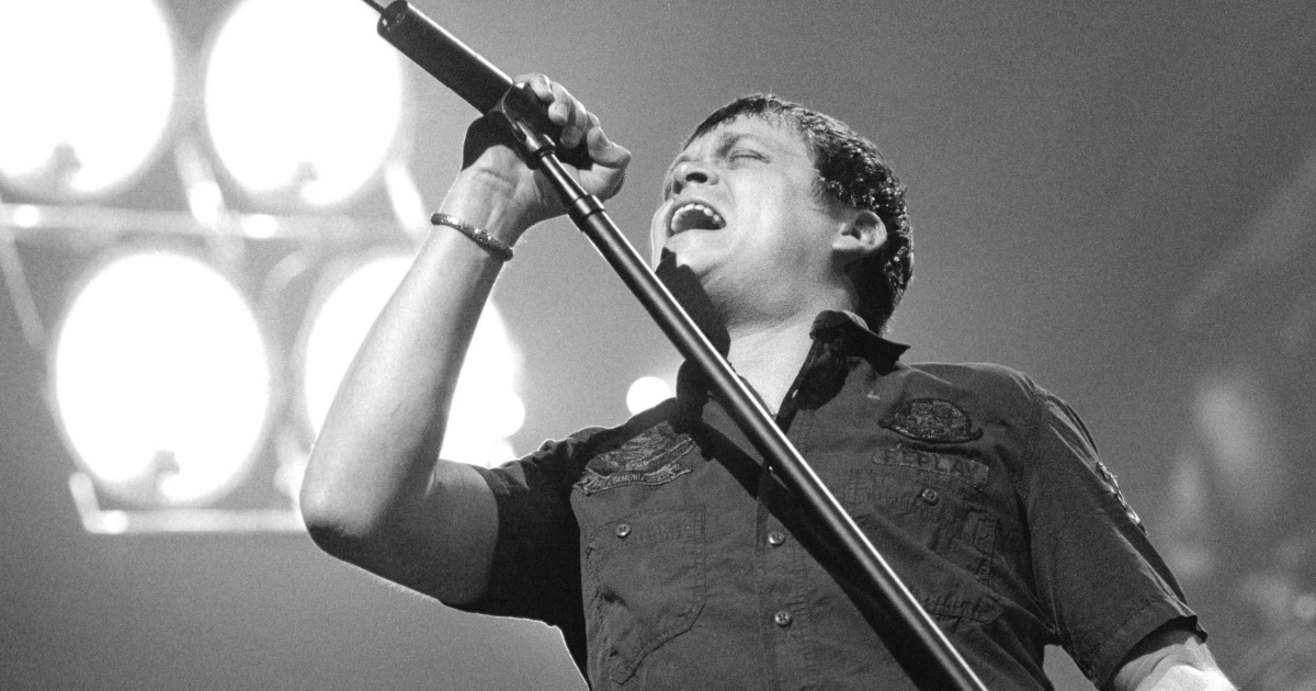 BRAD ARNOLD, 3 DOORS DOWN singer, dead at 47
