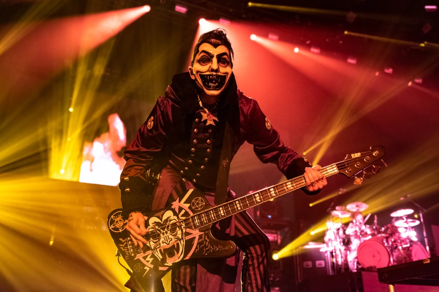Marilyn Manson and Rob Zombie: See Striking Photos of Twins of Evil ...