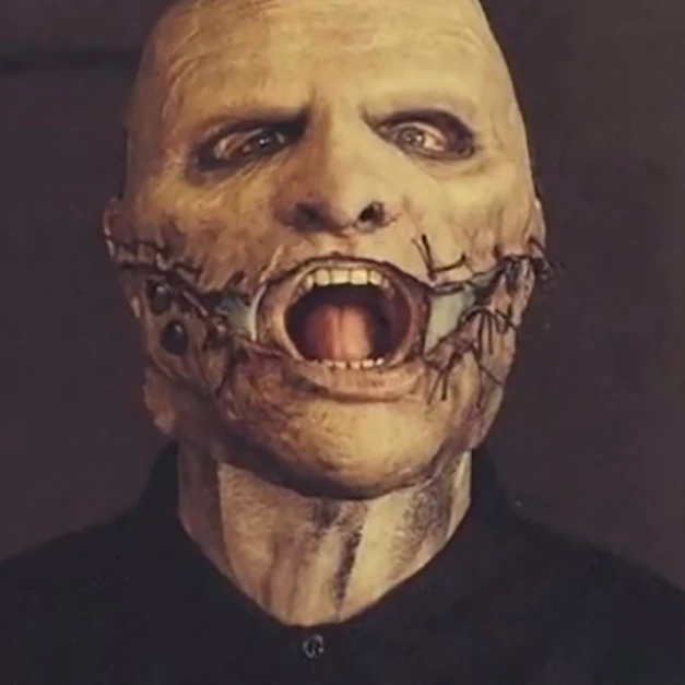 corey taylor second mask