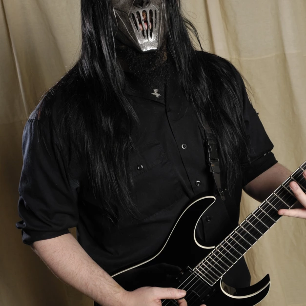 Fan poll: 5 greatest SLIPKNOT masks so far