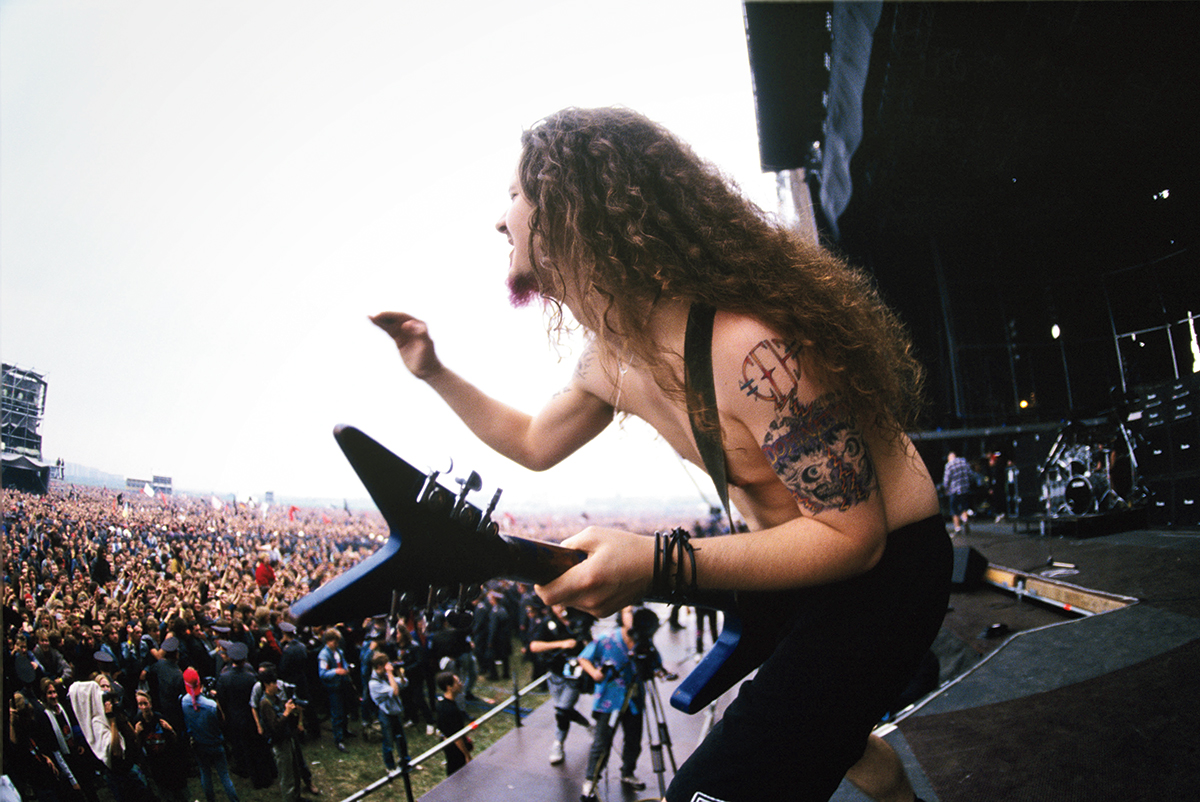 Pantera in Russia: See Amazing Photos From Iconic 1991 Monsters of Rock ...