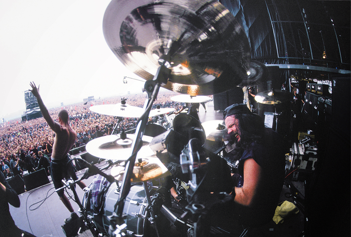 Pantera in Russia: See Amazing Photos From Iconic 1991 Monsters of Rock ...