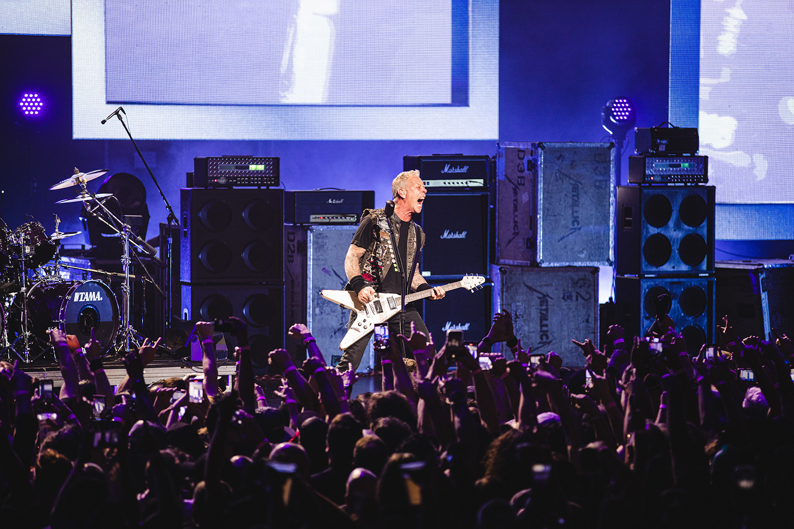 Metallica's Zazula Tribute Show: See Stunning Photos of Throwback Set
