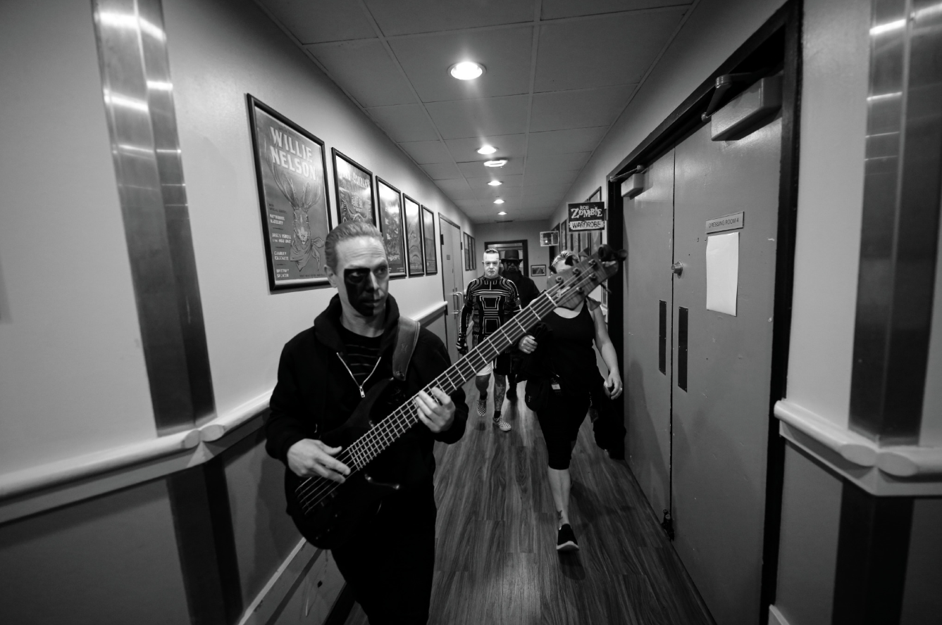 Inside Mudvayne's First Tour in 13 Years: See Exclusive, Behind-the ...