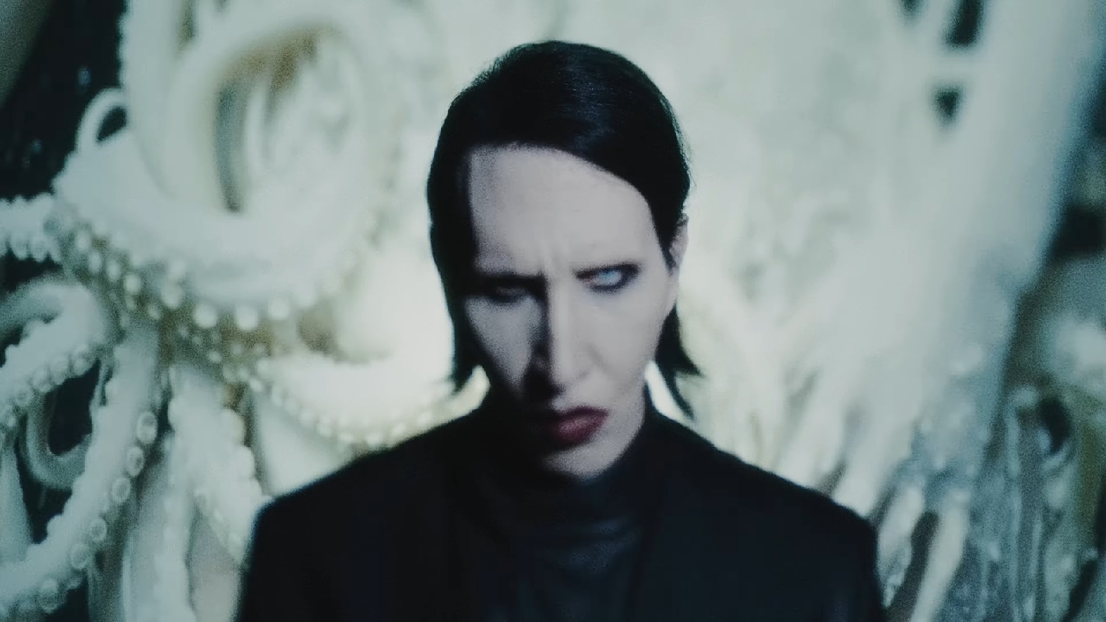 MARILYN MANSON debuts first new song since abuse accusations