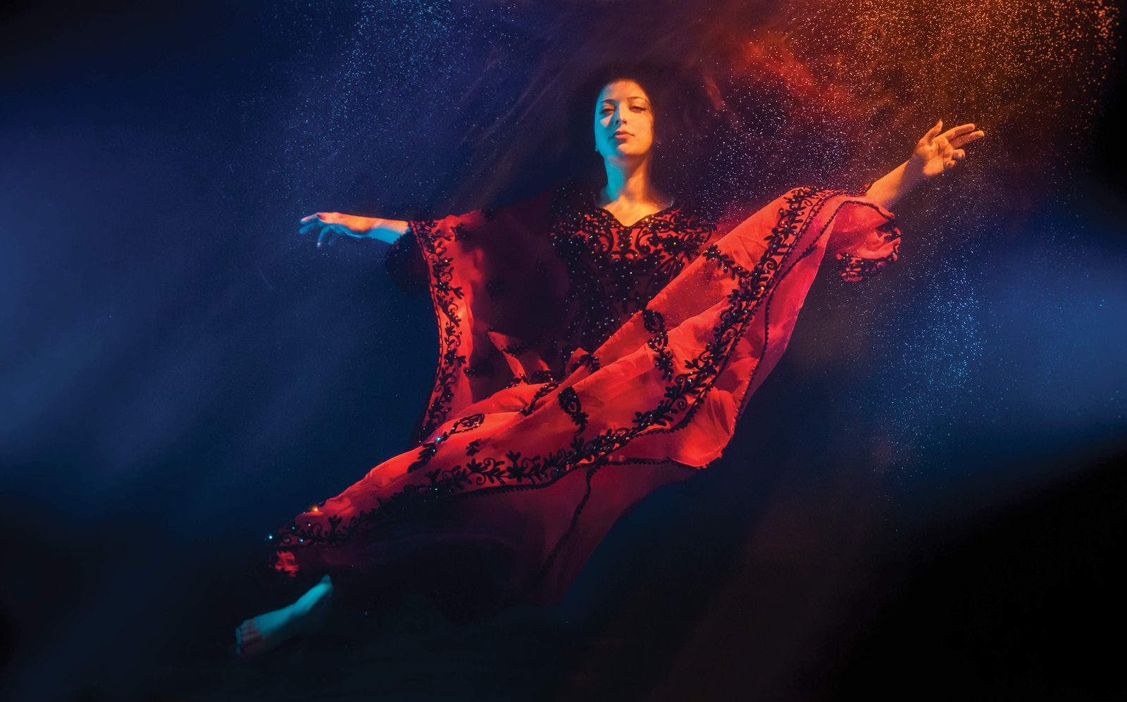 "It’s the sound of what’s trapped inside me": How LOWEN's NINA SAEIDI ...