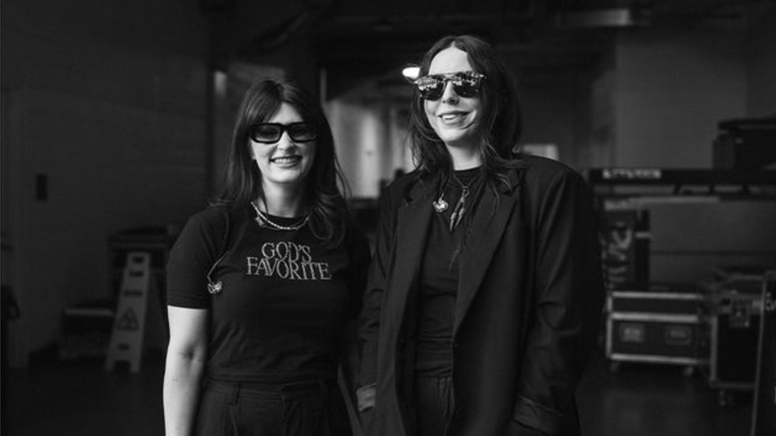 See SPIRITBOX sing "Jaded" with CHELSEA WOLFE