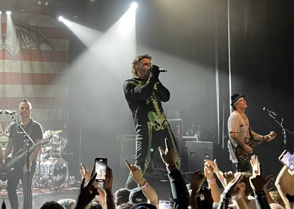 AVENGED SEVENFOLD play rarities-packed set at intimate fan-club show ...
