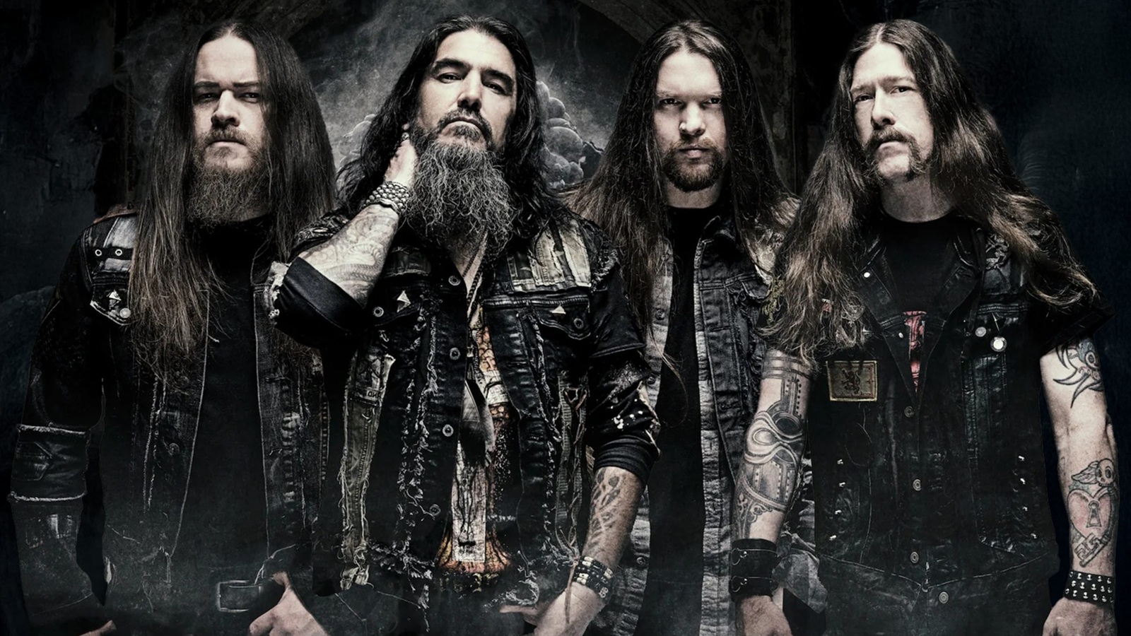 Hear MACHINE HEAD's groove-heavy metal anthem "UNBØUND"
