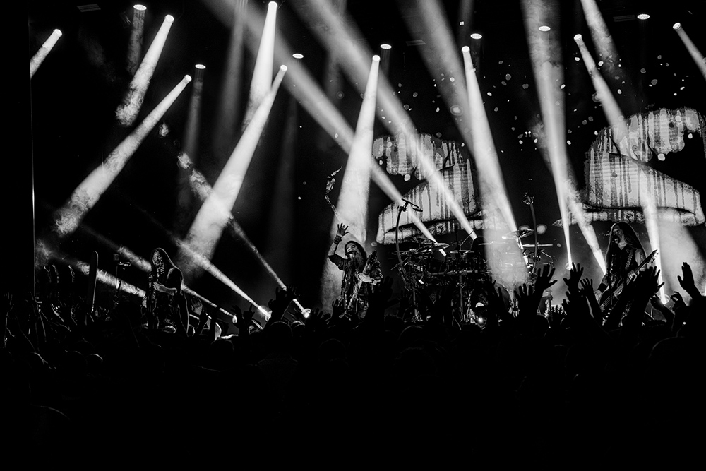 MACHINE HEAD, IN FLAMES and LACUNA COIL in Brooklyn: See epic photos
