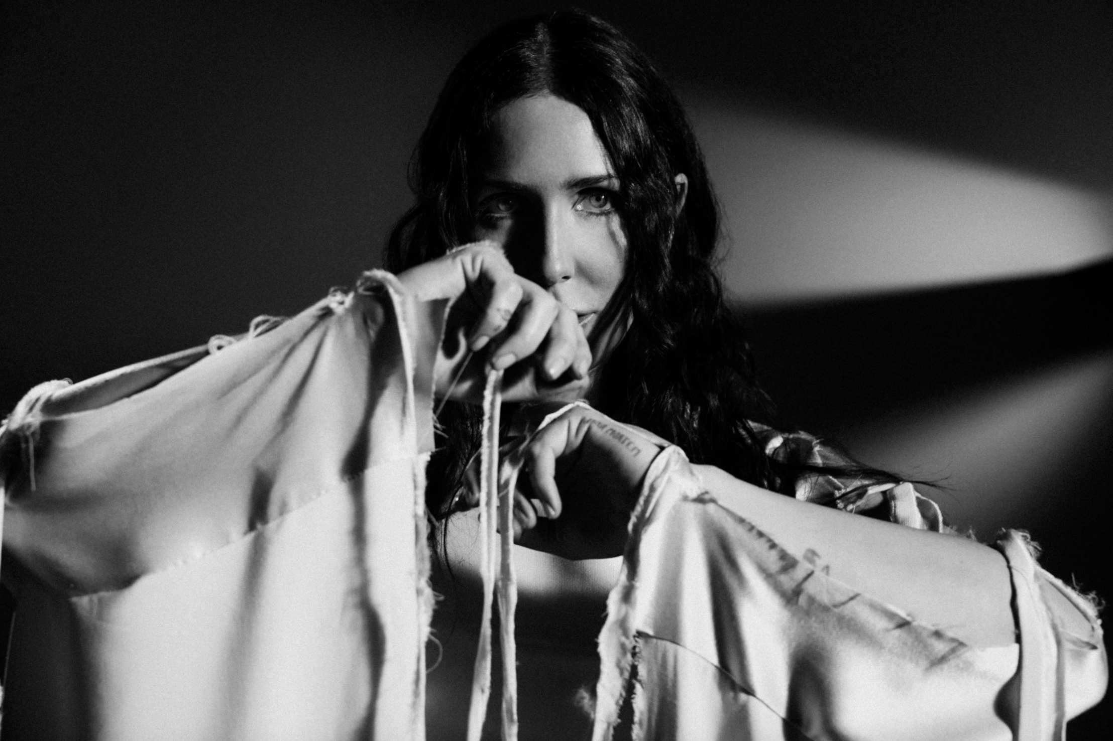 HEALTH and CHELSEA WOLFE break down stunning new collab "MEAN"