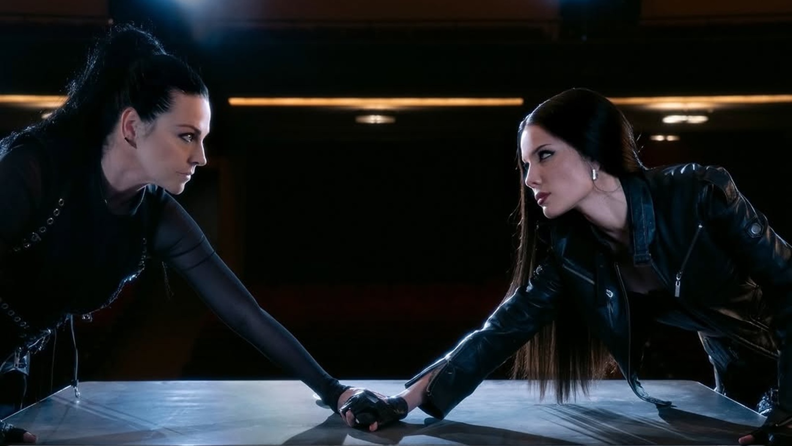 Hear AMY LEE and HALSEY duet on new song "Hand That Feeds"