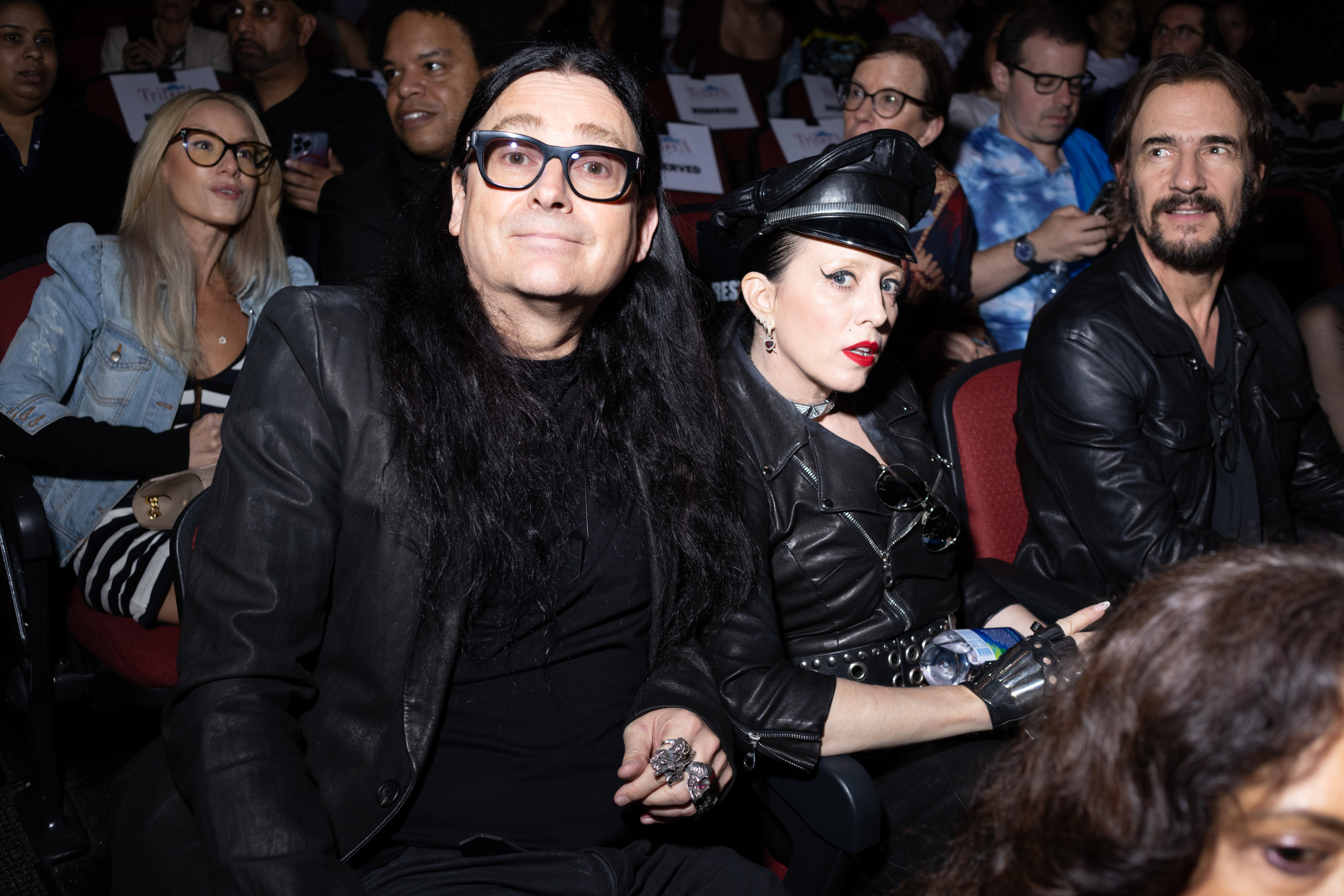 'METALLICA Saved My Life': HETFIELD, HAMMETT and director JONAS ÅKERLUND talk new fan doc