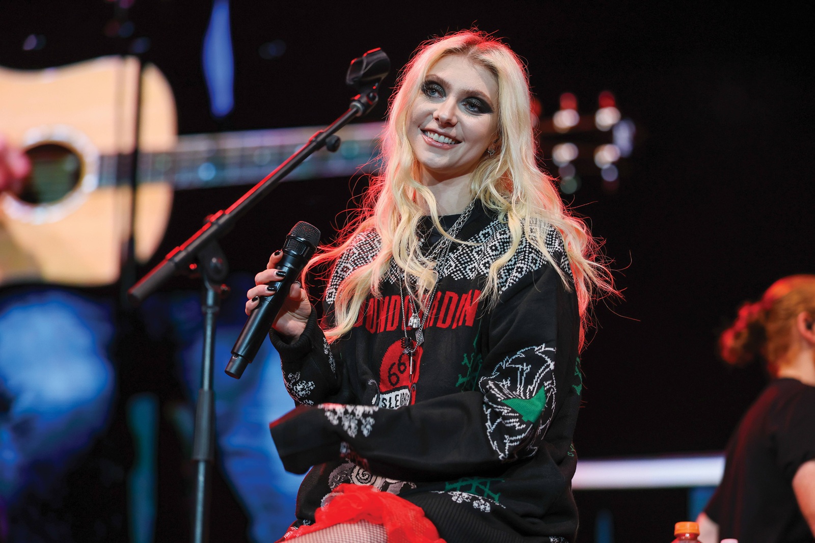 THE PRETTY RECKLESS' TAYLOR MOMSEN is finally reconciling the past she ...
