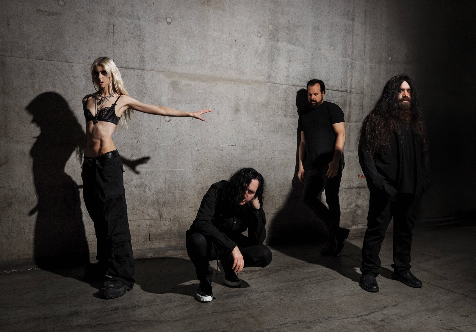 THE PRETTY RECKLESS' TAYLOR MOMSEN is finally reconciling the past she ...